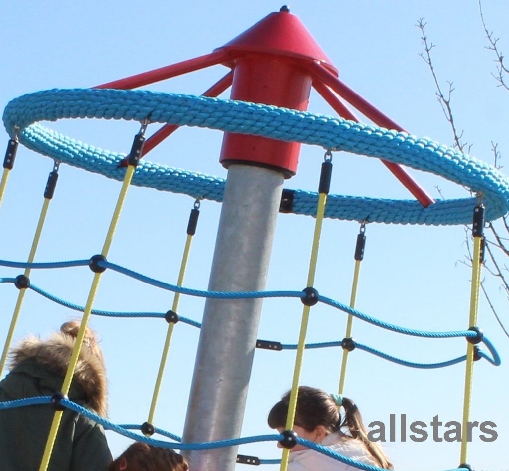 Karussell Mini-Tretmobil Kletterpyramide Vogelnest Vogelnestkarussell ...